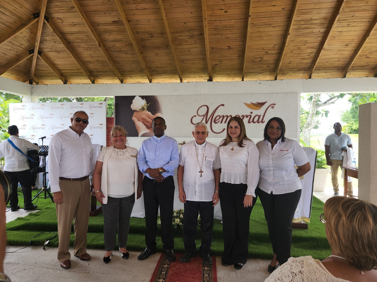 Memorial Funeraria y Cementerio realiza eucaristía en memoria a padres ...