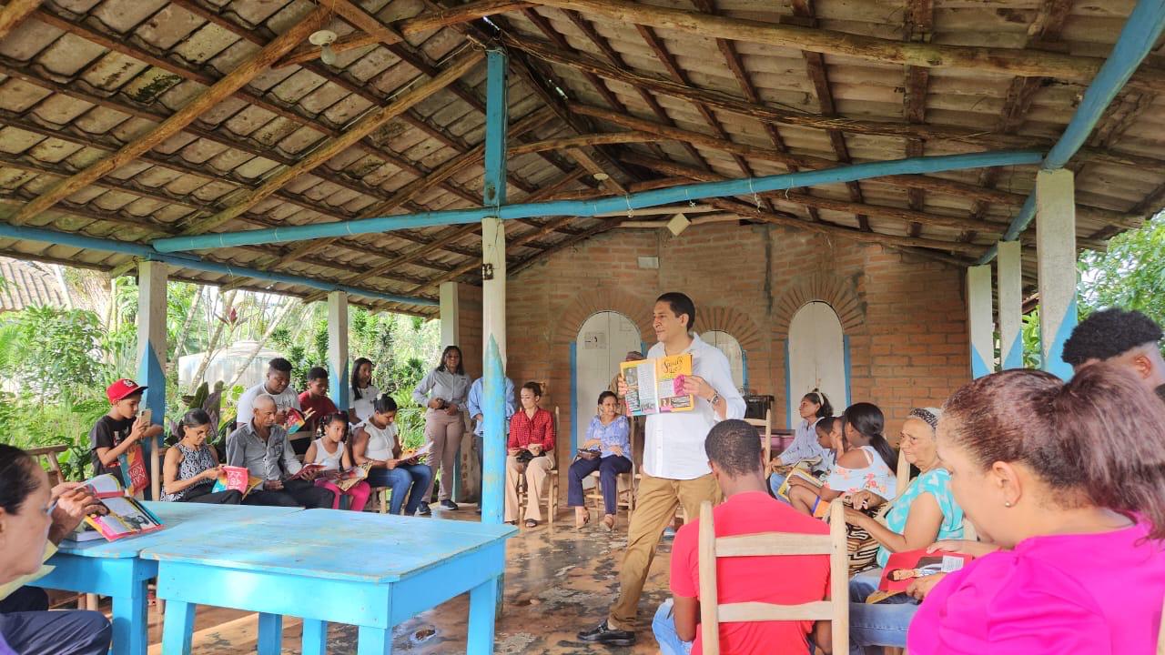 Iván Gatón lleva a la frontera su cómic sobre historia dominicana – El ...