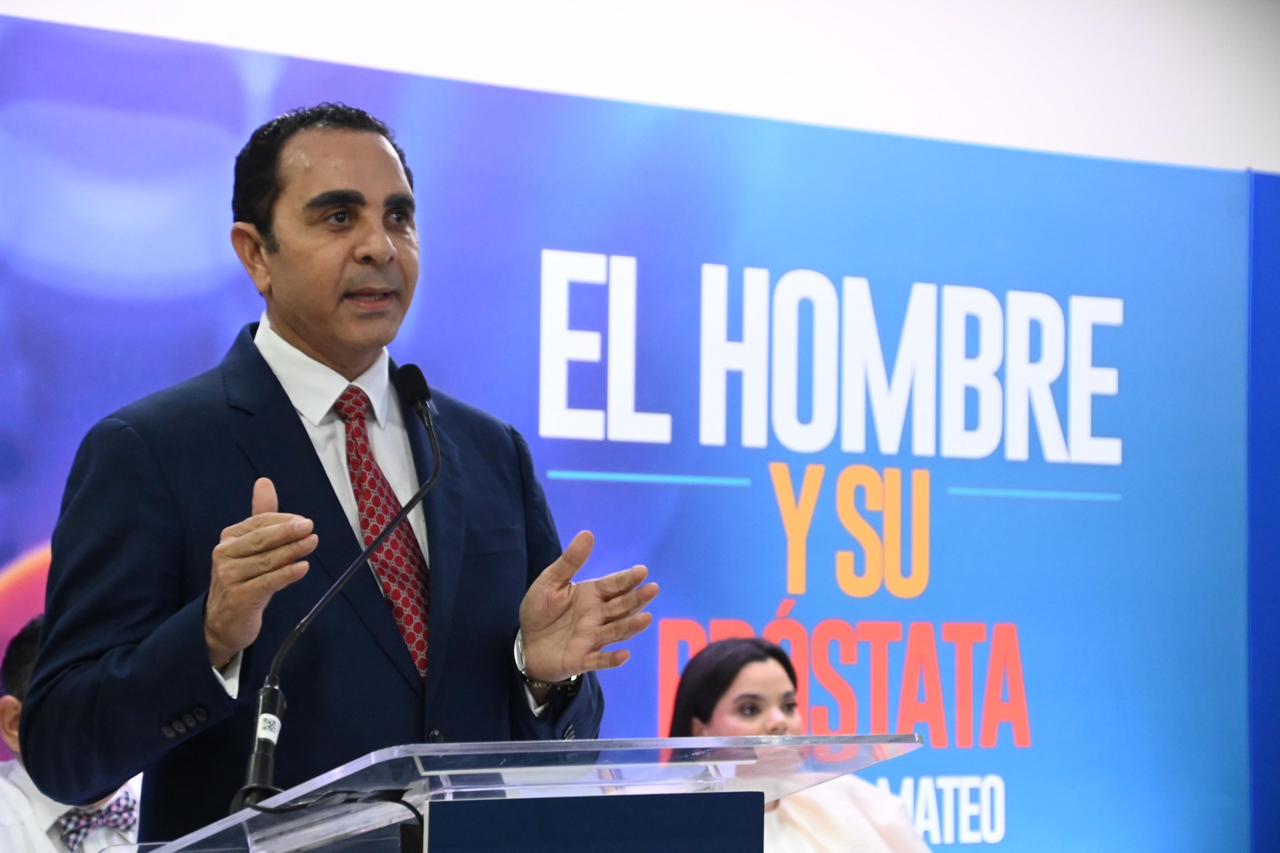 Dr. Pablo Mateo pone en circulación su libro «El hombre y su Próstata ...