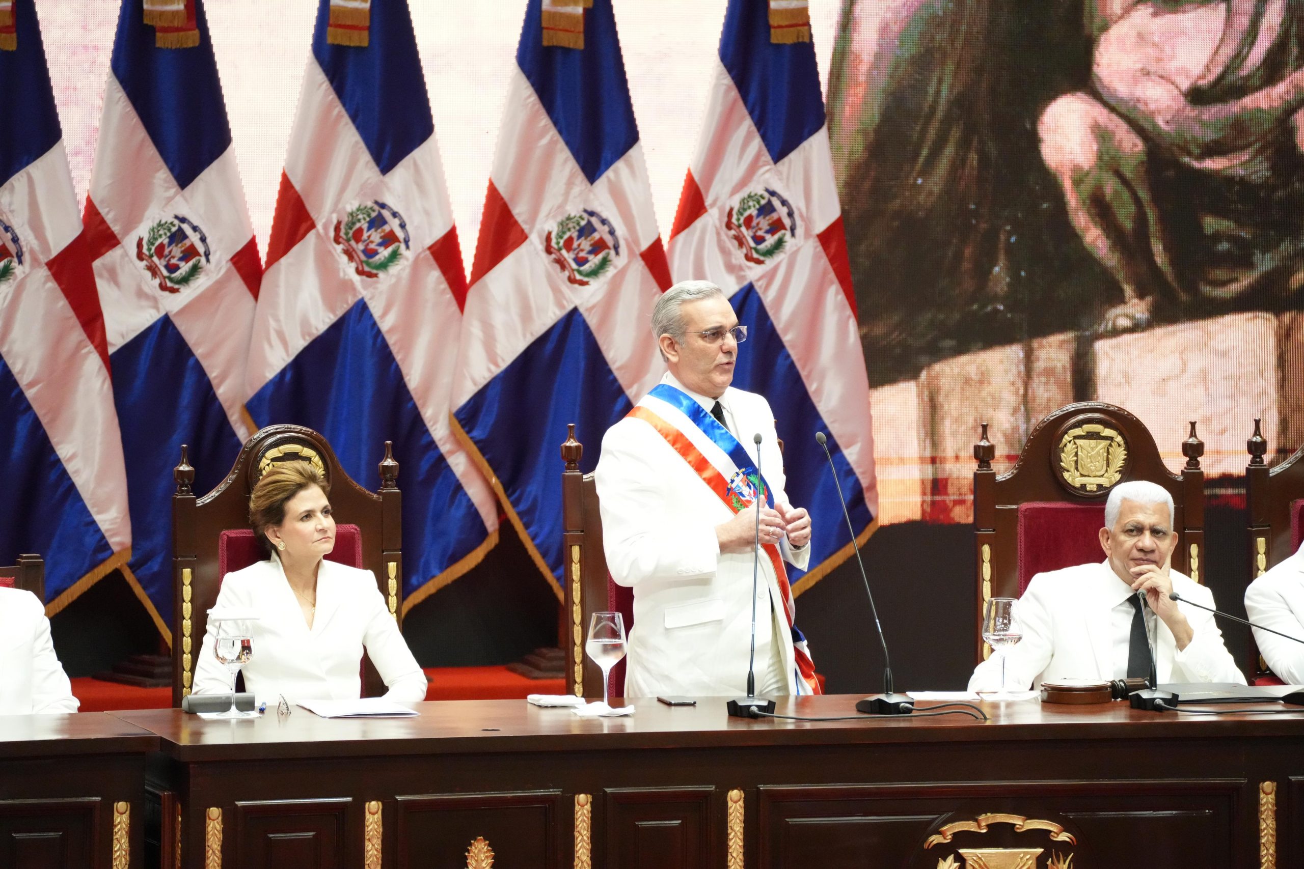 Presidente Abinader afirma “nuestra arma más poderosa, es siempre la ...