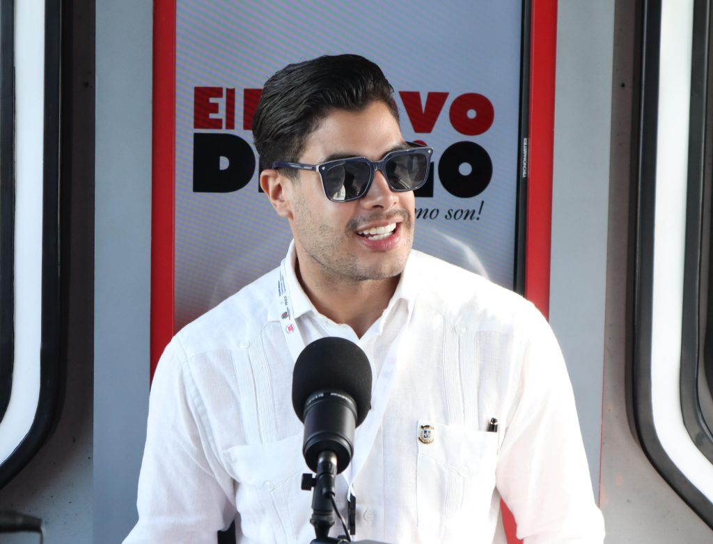 Diputado Bray Vargas envuelto en escándalo por video con supuesto trabajador sexual; END no ...