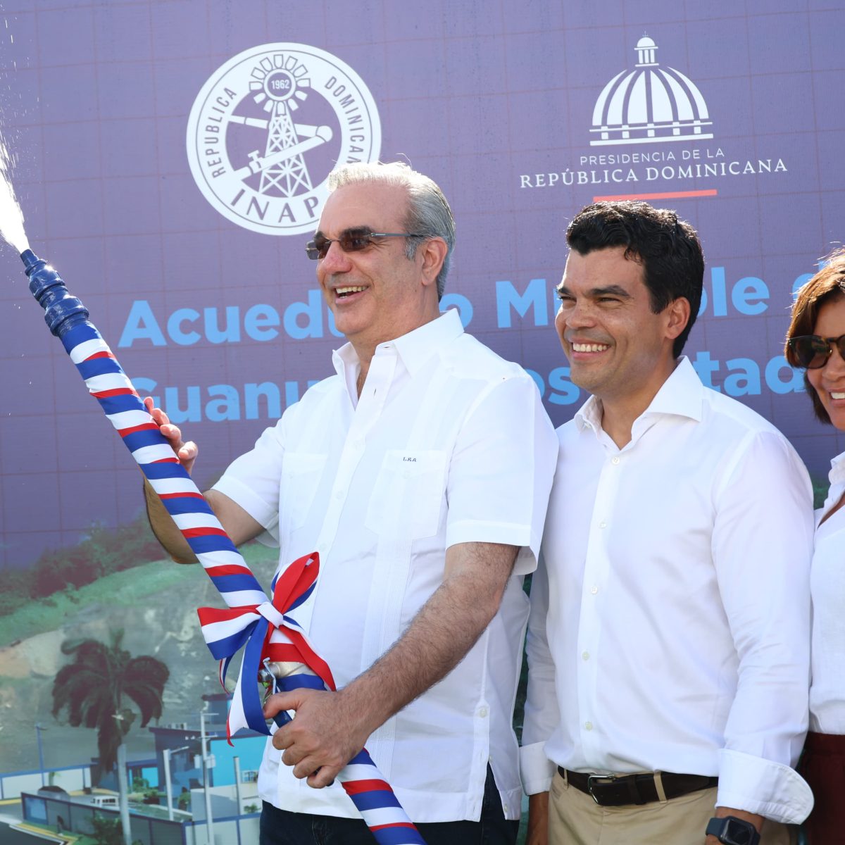 Presidente Abinader y Wellington Arnaud inauguran Acueducto Múltiple ...