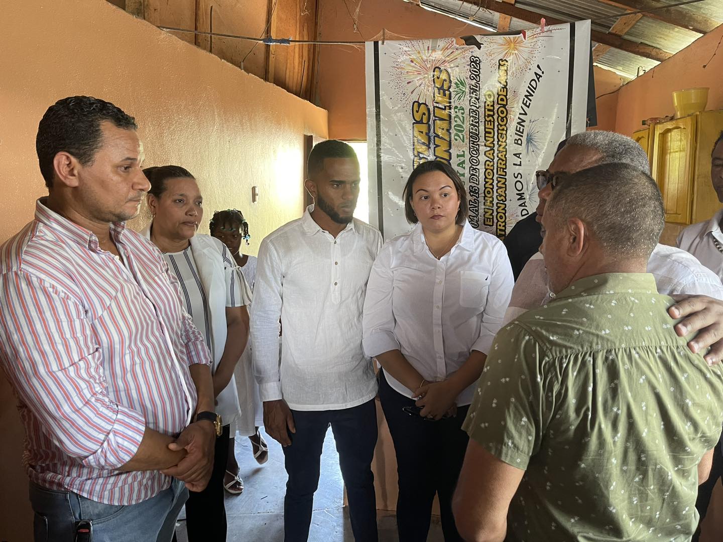 Gobernadora de Azua promete gestionar asistencia necesaria a familiares ...