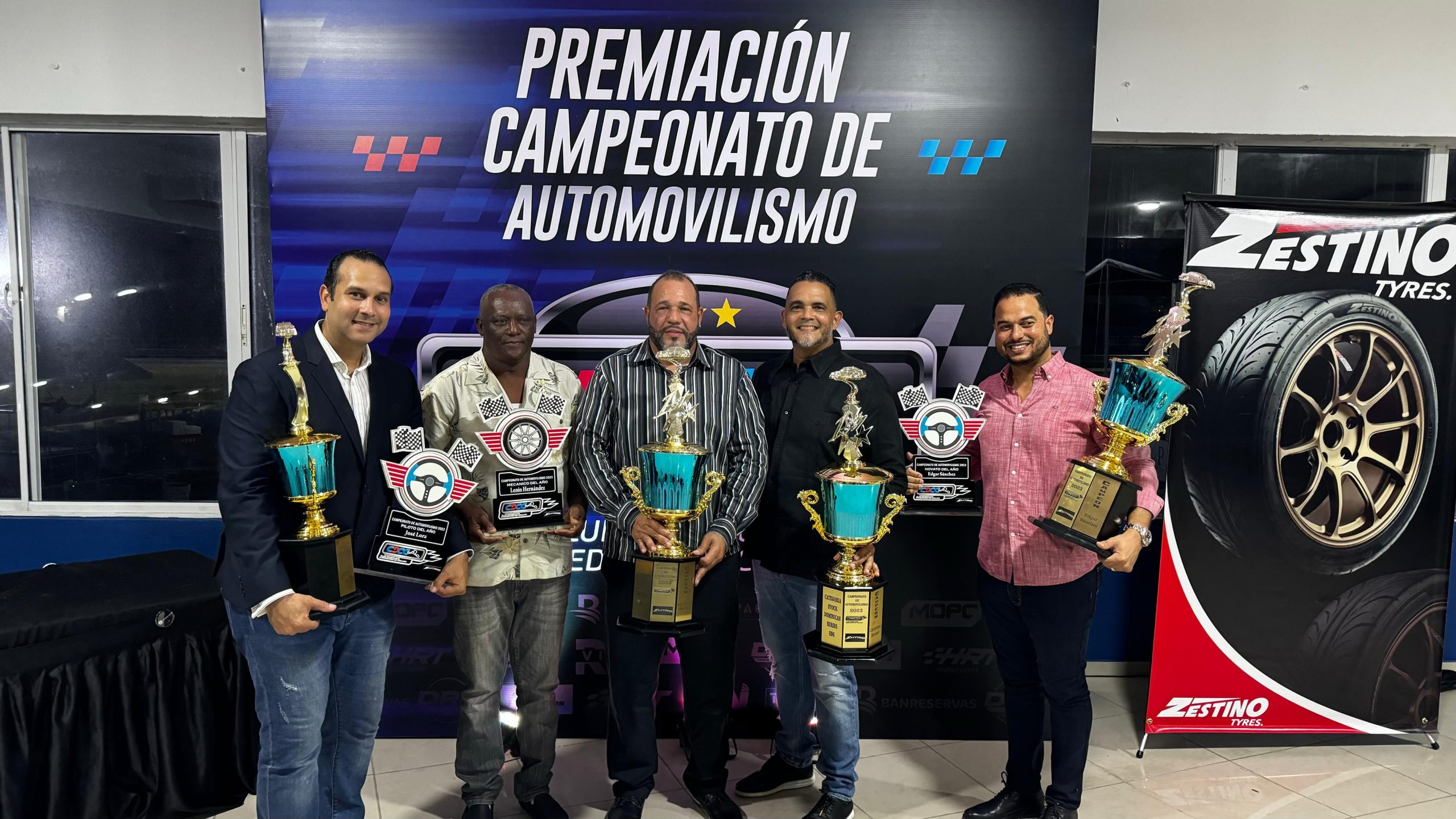Club de corredores de circuito realiza premiación con sus ganadores ...