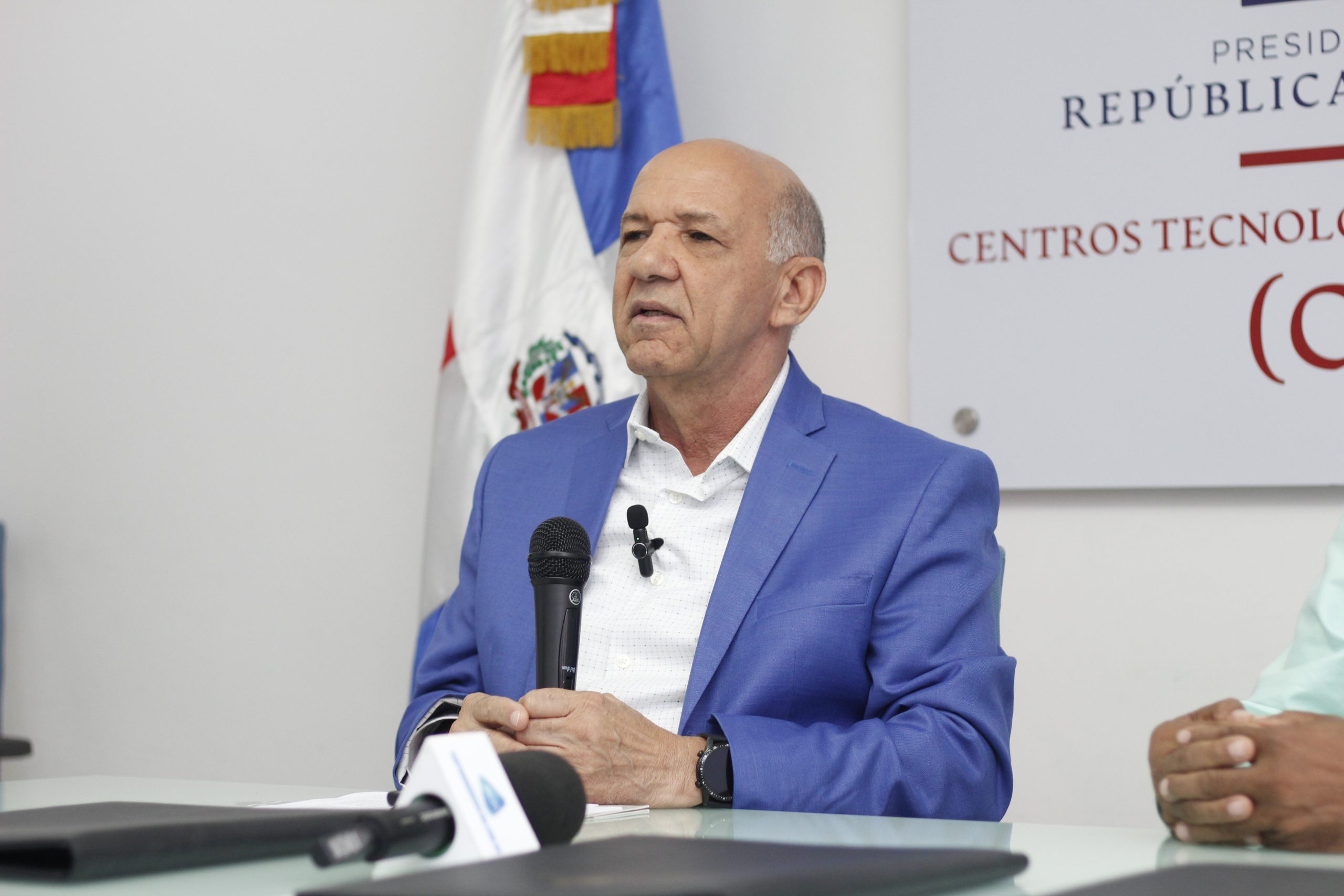 Isidro Torres pondera impacto de los CTC en la educación tecnológica ...