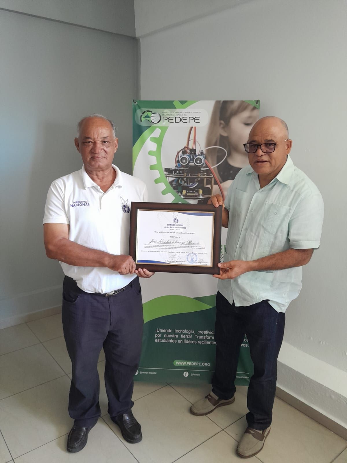 Comisión Nacional de los Derechos Humanos filial Espaillat reconoce al ... Comisión Nacional de los Derechos Humanos filial Espaillat reconoce al ...