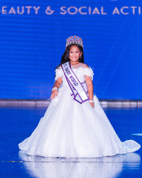 Raymar Lora, niña dominicana gana título mundial en Baby World 2024 ...