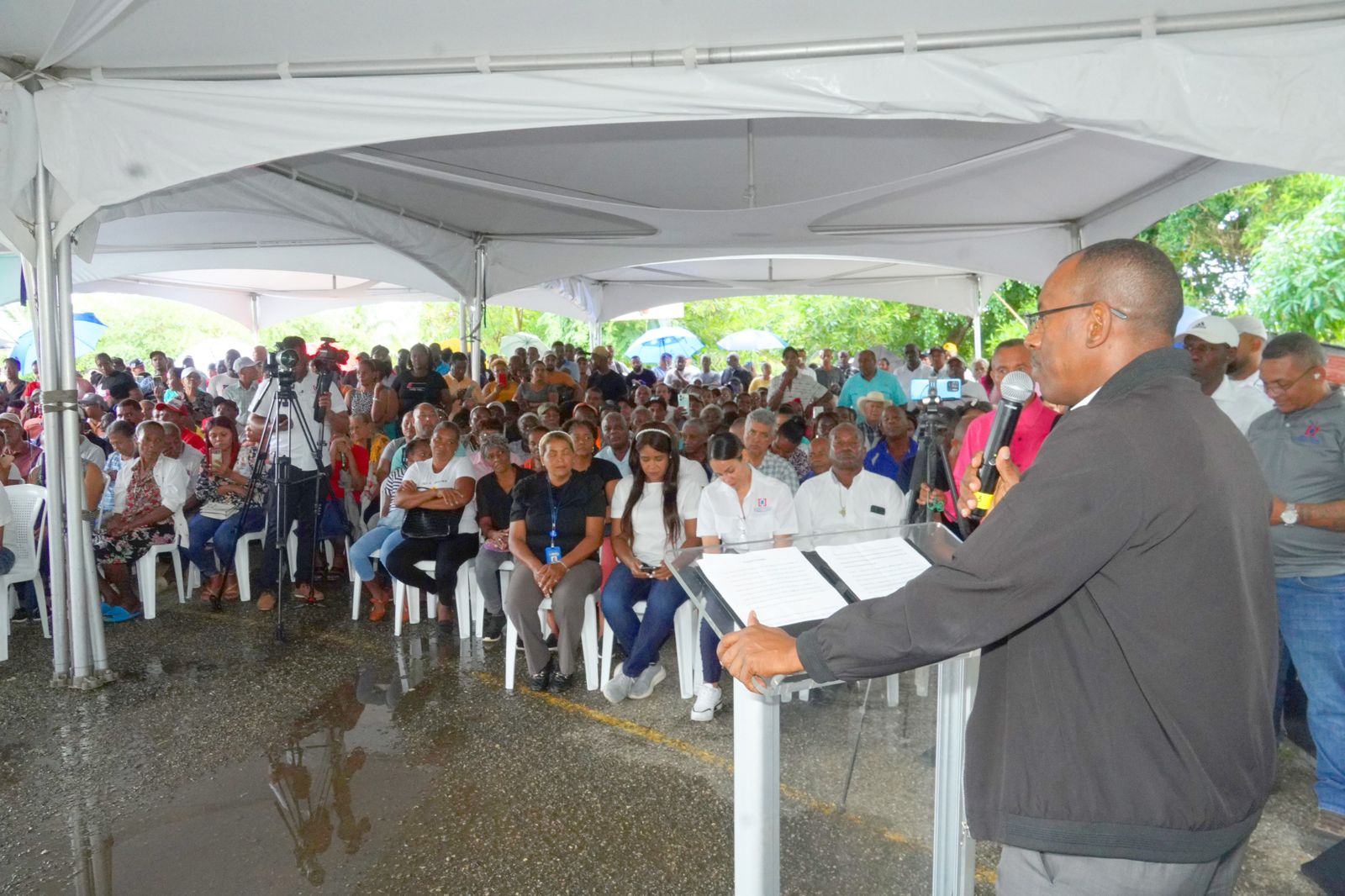 UTECT inicia trabajos de titulación de solares y casas en La Cuaba ...