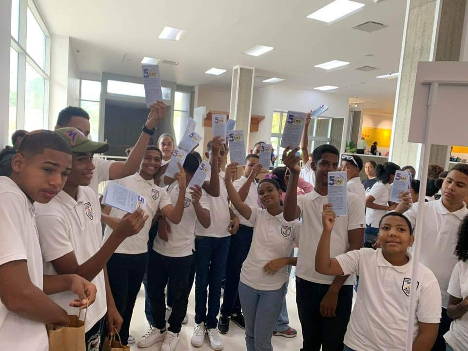 Hogar Crea brilla con programa de prevención del consumo de drogas en ...