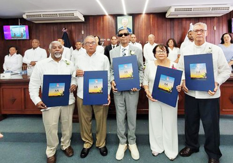 Ayuntamiento reconoce cinco personalidades por sus aportes al municipio ...