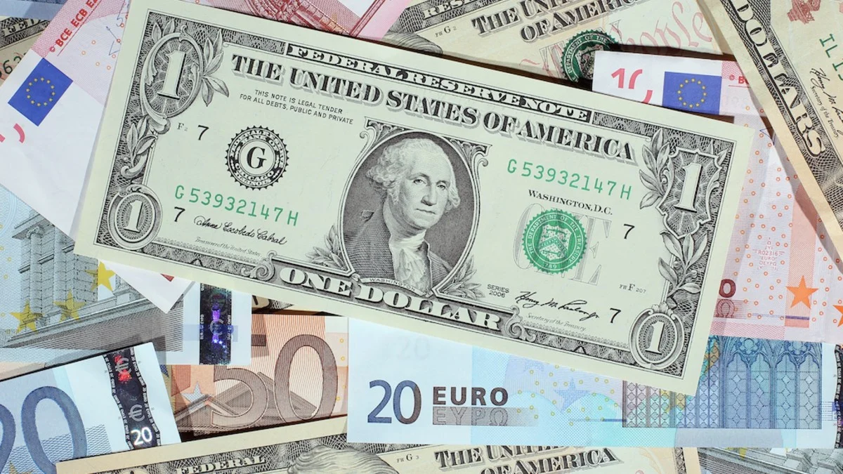 ¿Sabe usted cuál es la cotización del dólar y el euro para hoy? – El ...