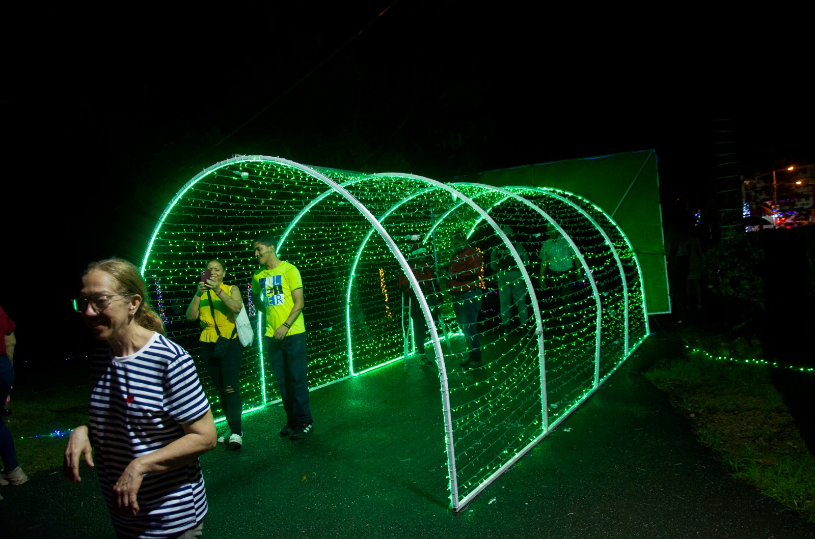 ASDN inaugura parque de luces «Brilla Norte» – El Nuevo Diario ...