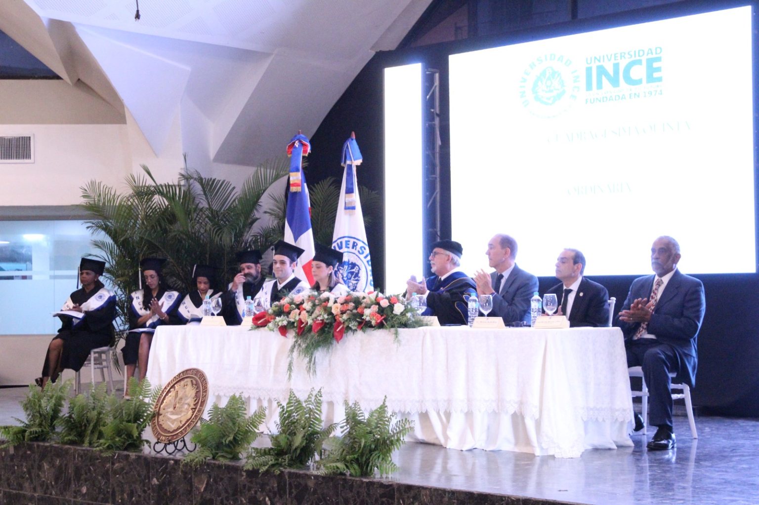 Universidad INCE gradúa a 152 nuevos profesionales en su 50 aniversario ...