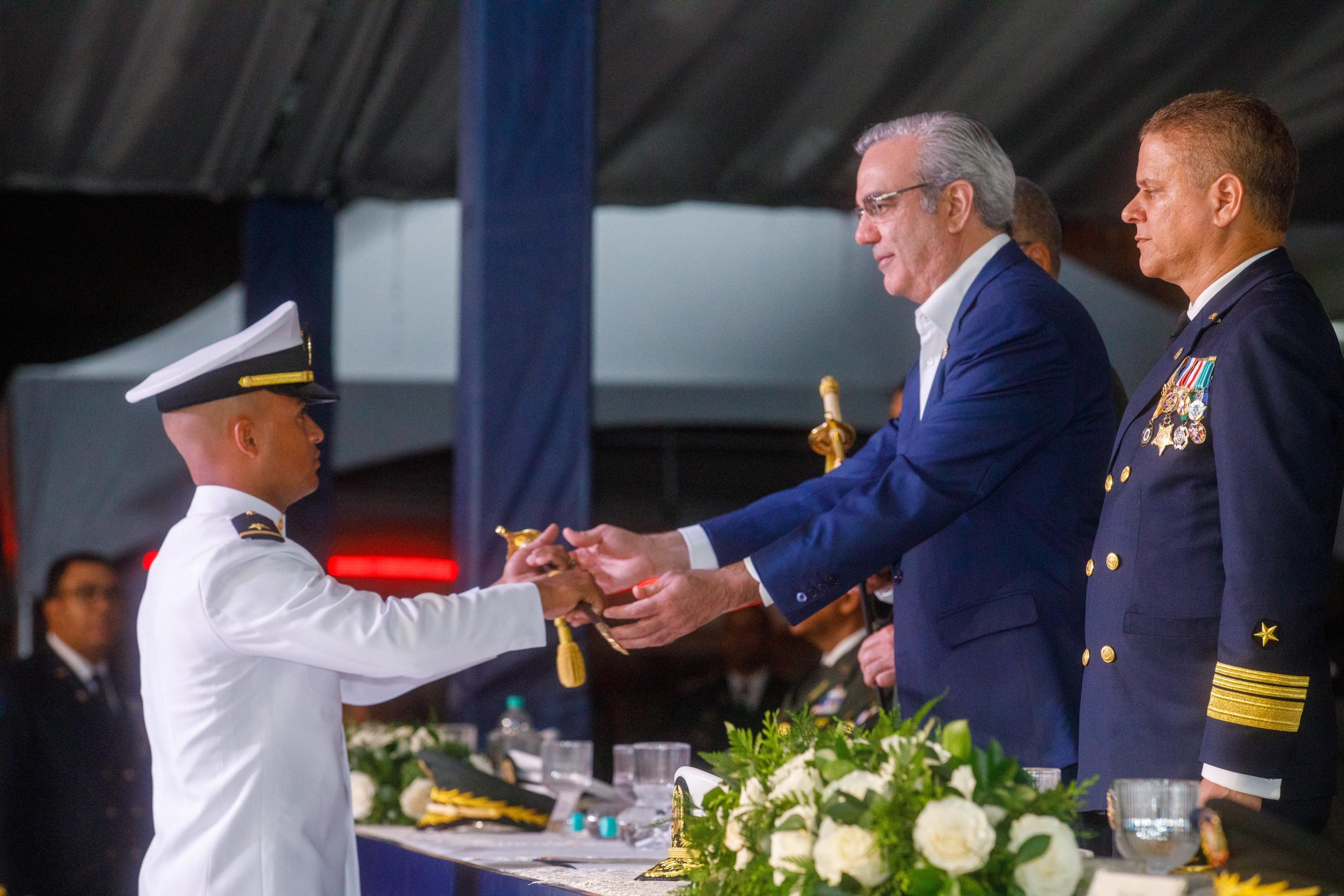 Presidente Abinader encabeza graduación de 26 nuevos oficiales de la ...