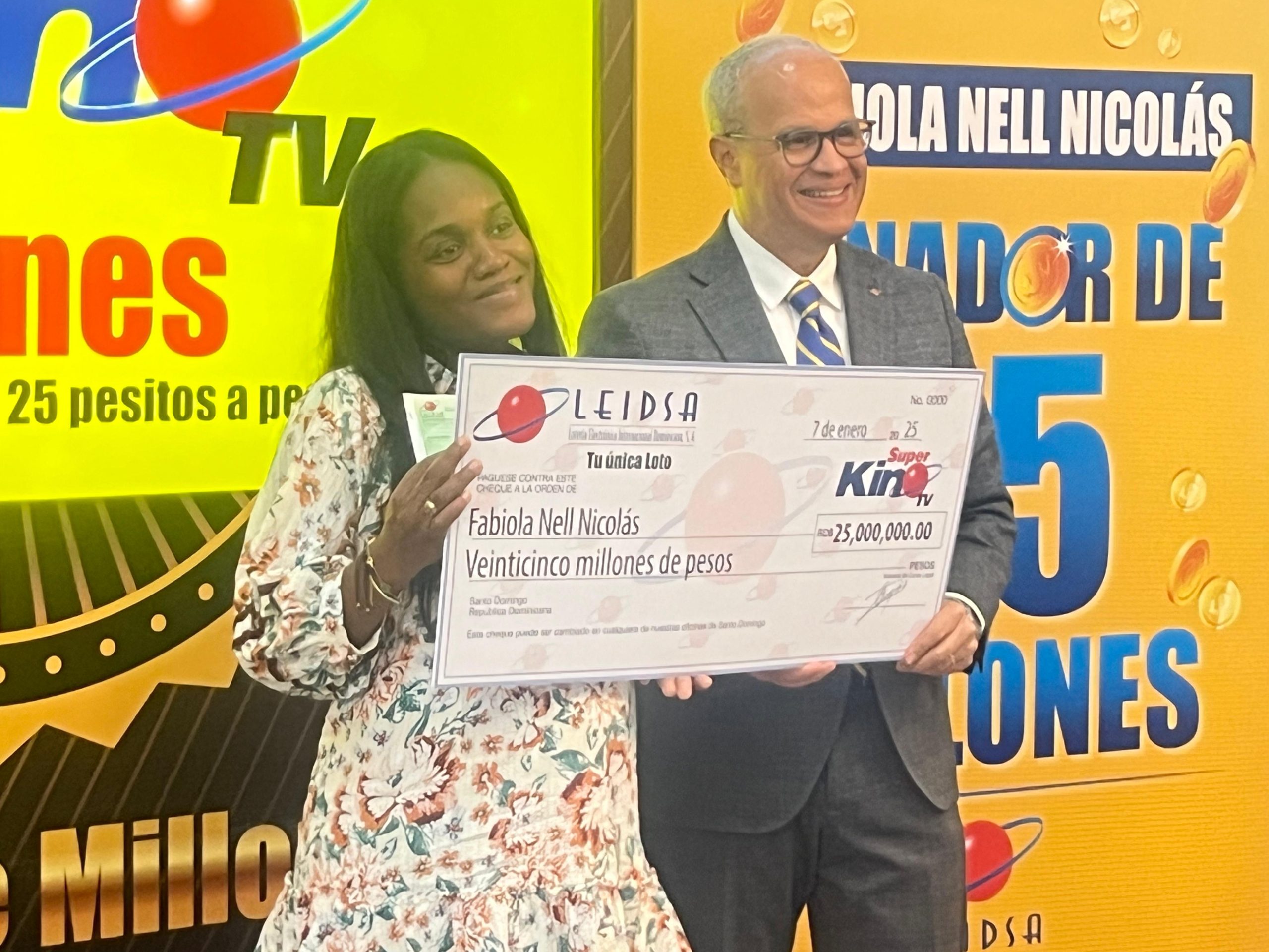 Leidsa entrega cheque de RD$25 MM a ganadora del Súper Kino TV – El ...