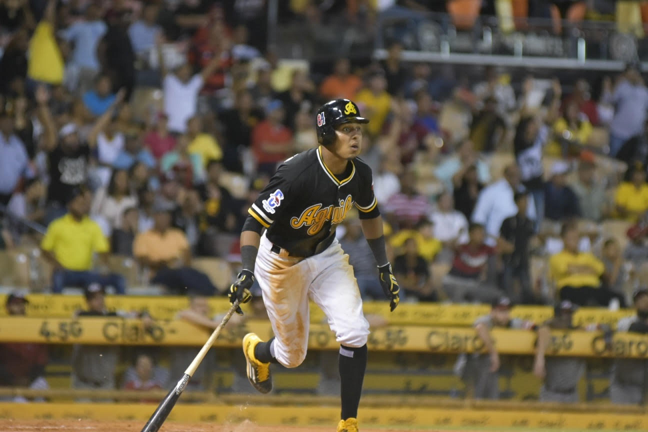 Erick Mejía solo será bateador con las Águilas; los Nacionales lo ...