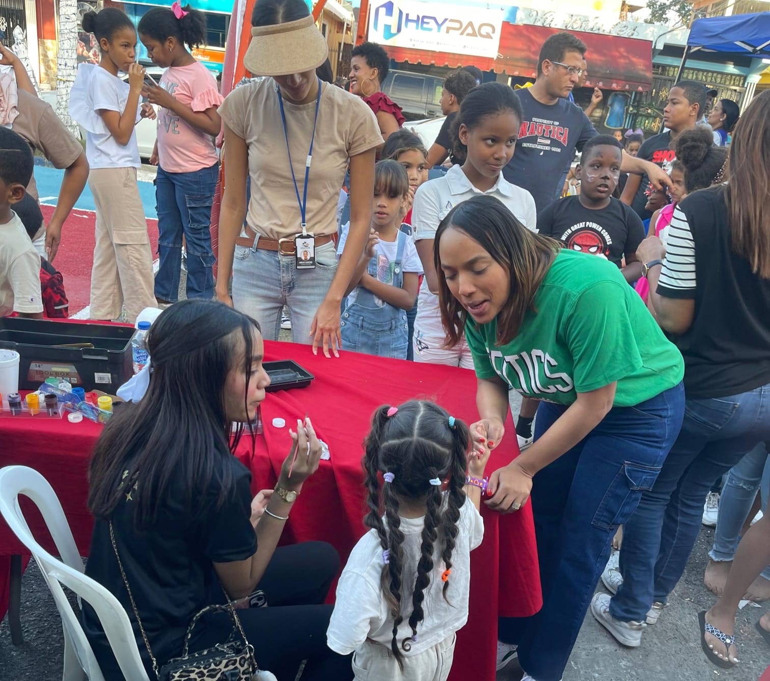Diputada Tayluma Calderón llama a padres seguir de cerca educación de ...