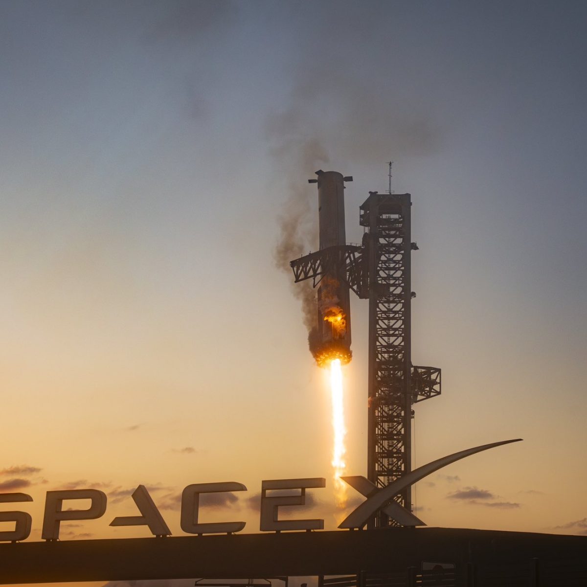 SpaceX lanza con éxito el séptimo vuelo de prueba del enorme Starship ...