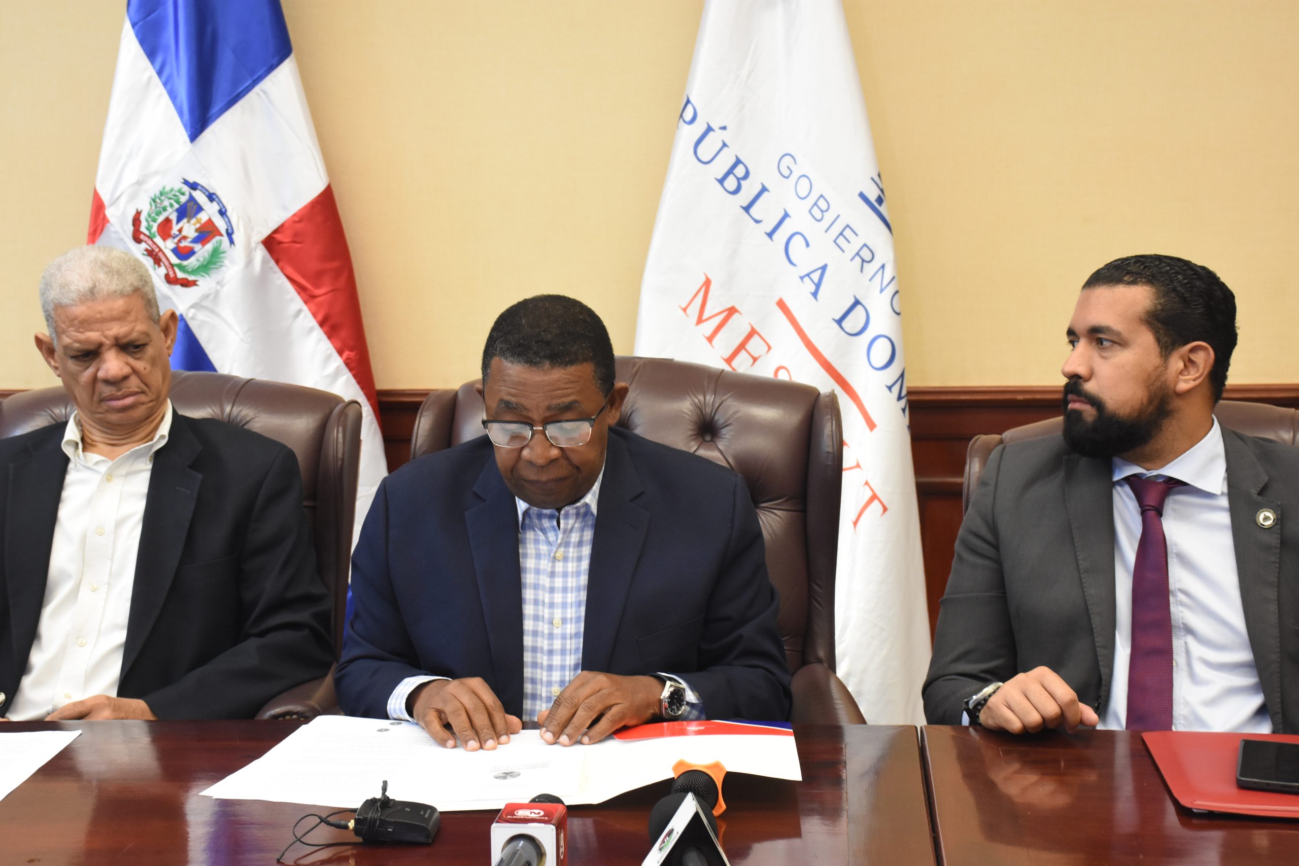 Mescyt aprueba 70 proyectos de investigación con una inversión de RD$457. 2 millones – El Nuevo ...