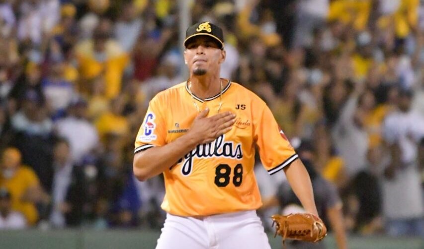 Los Marineros de Seattle contratan al relevista Luis Felipe Castillo ...