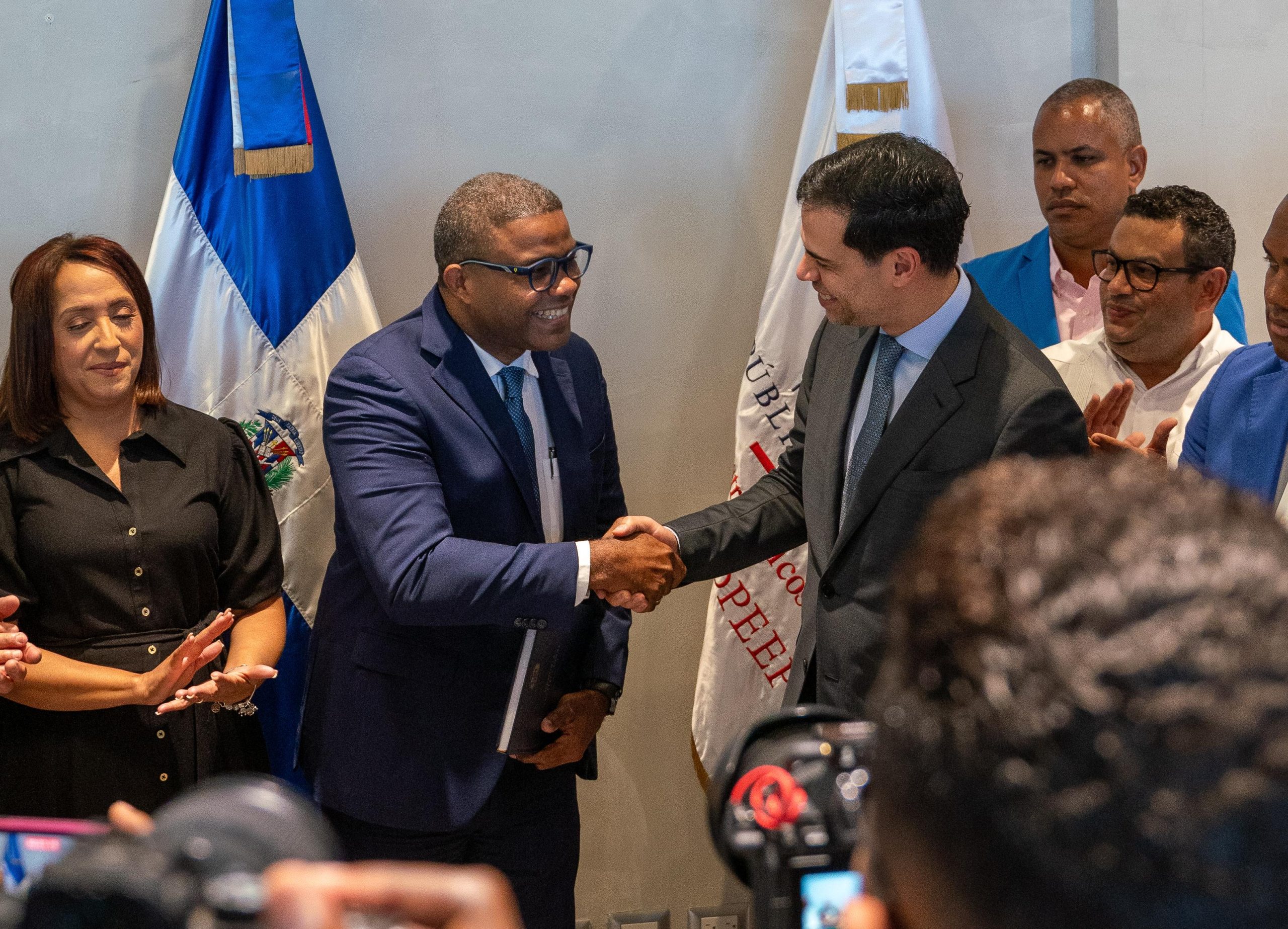 Robert Polanco asume nuevo cargo y promete impulsar políticas públicas ...