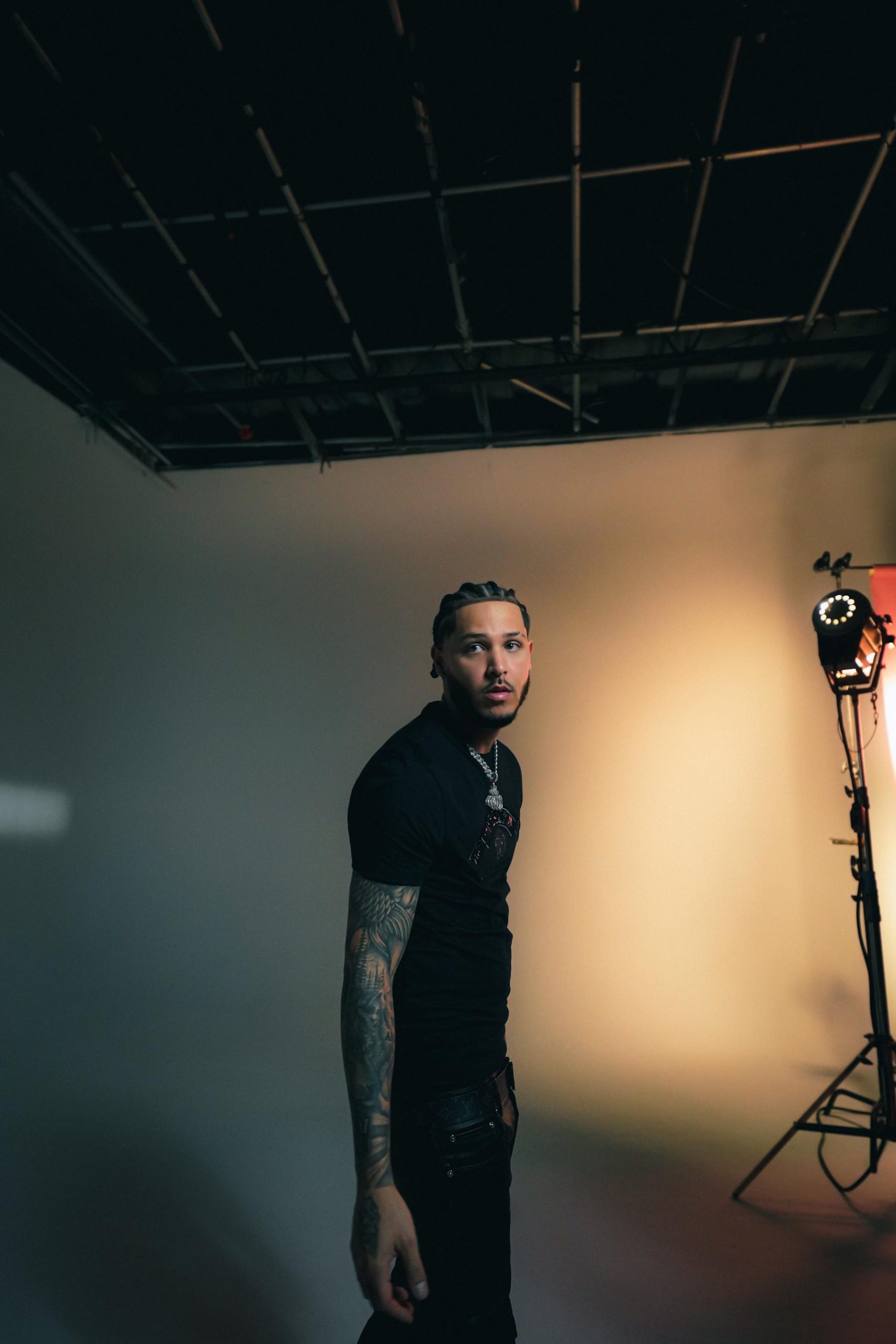 Artista puertorriqueño Roa se presentará por primera vez en el país ...