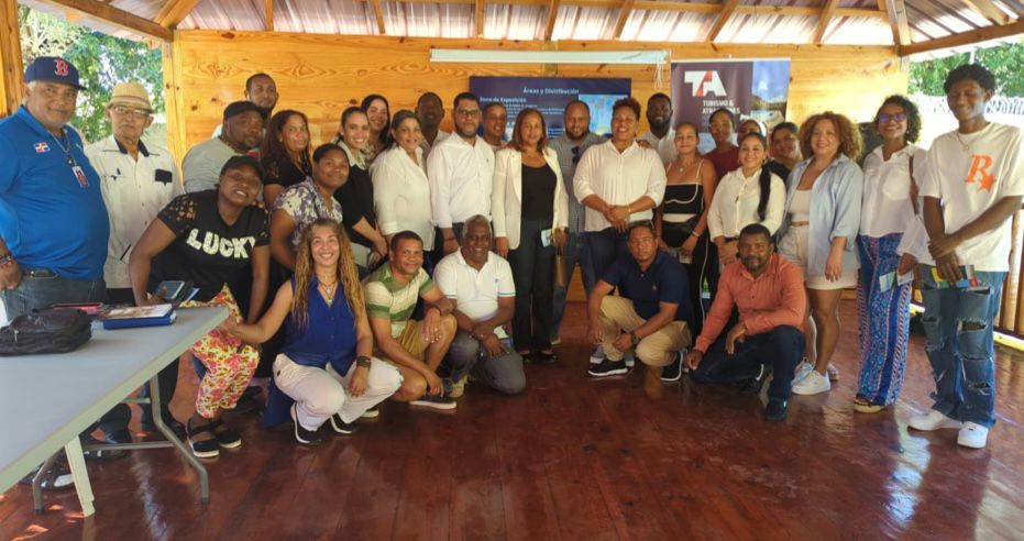 Clúster Turístico de Pedernales se suman a la feria “Turismo y ...