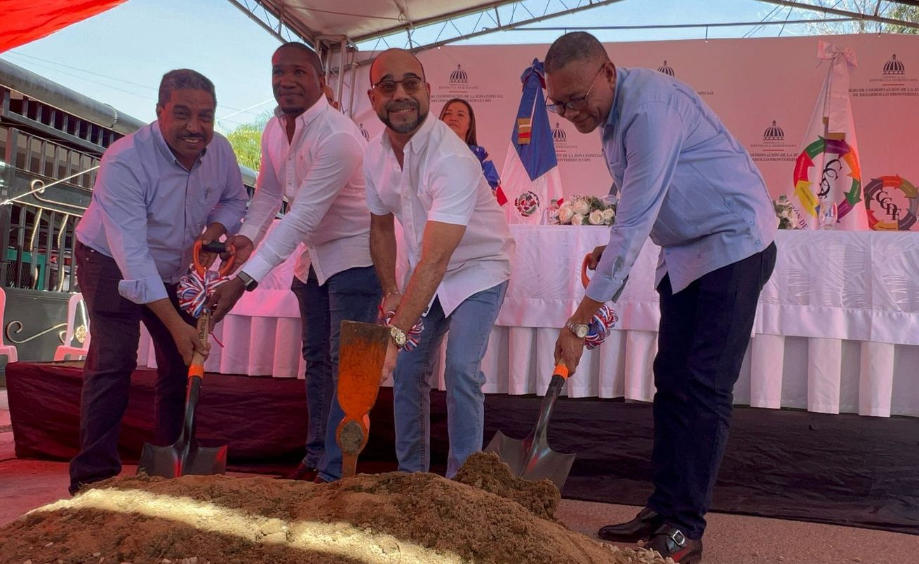 Dan primer picazo para construcción de funeraria en Montecristi – El ...