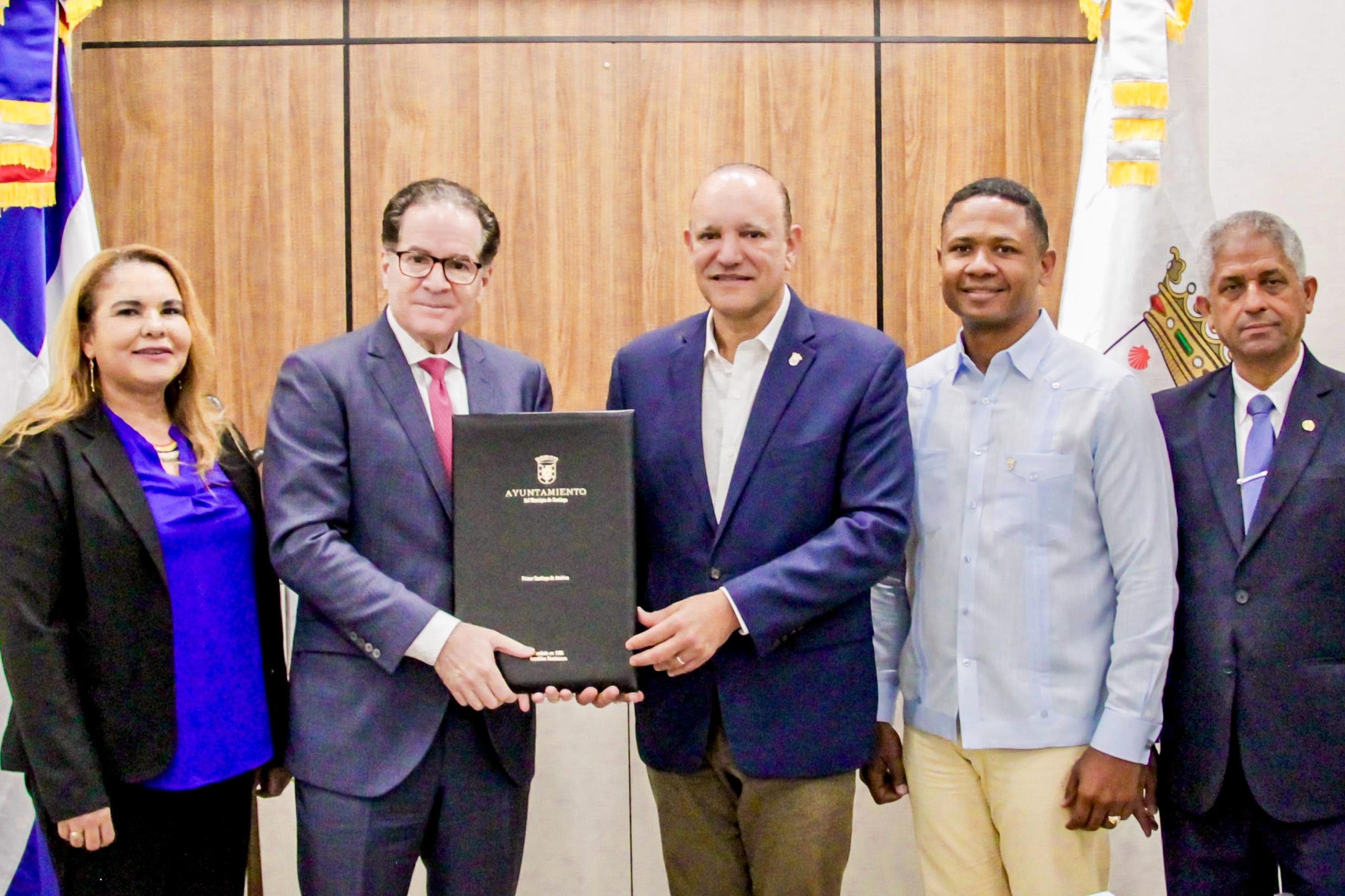 Concejo de Regidores de Santiago declara a Pepín Corripio como ...