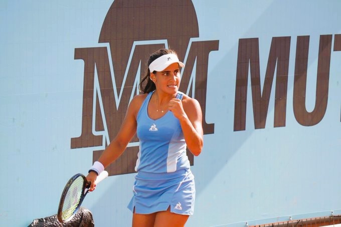 (VIDEO) María Luisa Carle supera con facilidad a Sramkova en la primera ...