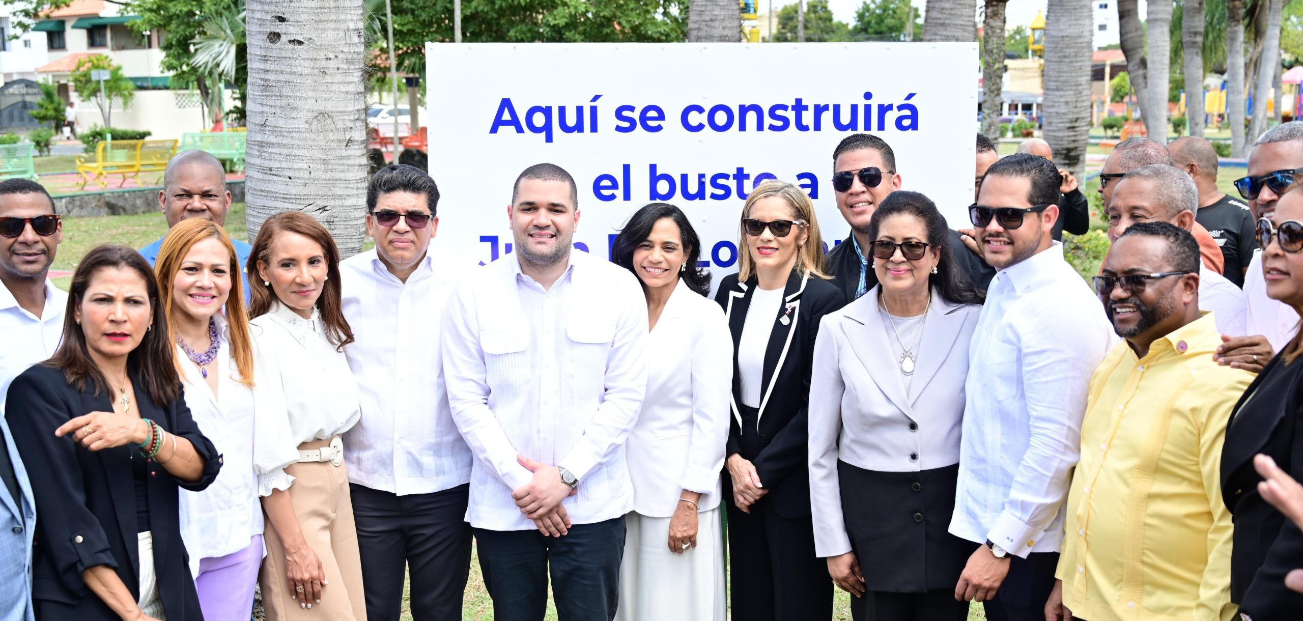 Regidores del PLD y alcalde Dío Astacio dan primer picazo para busto en ...