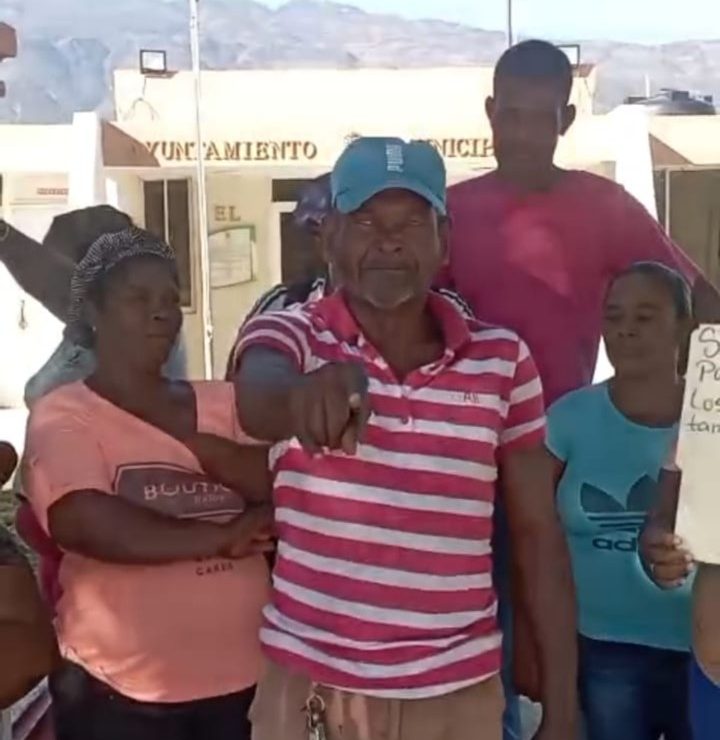 Ex empleados municipales del Limón exigen pago de prestaciones – El ...