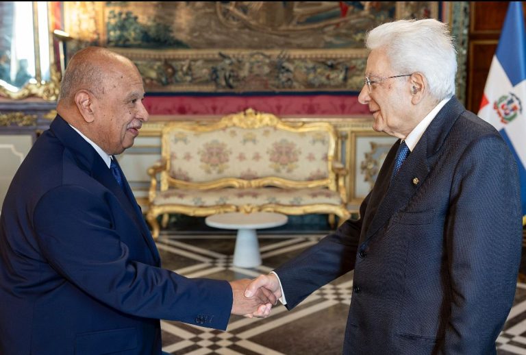 Nuevo embajador dominicano en Italia presenta cartas credenciales al presidente Sergio ...