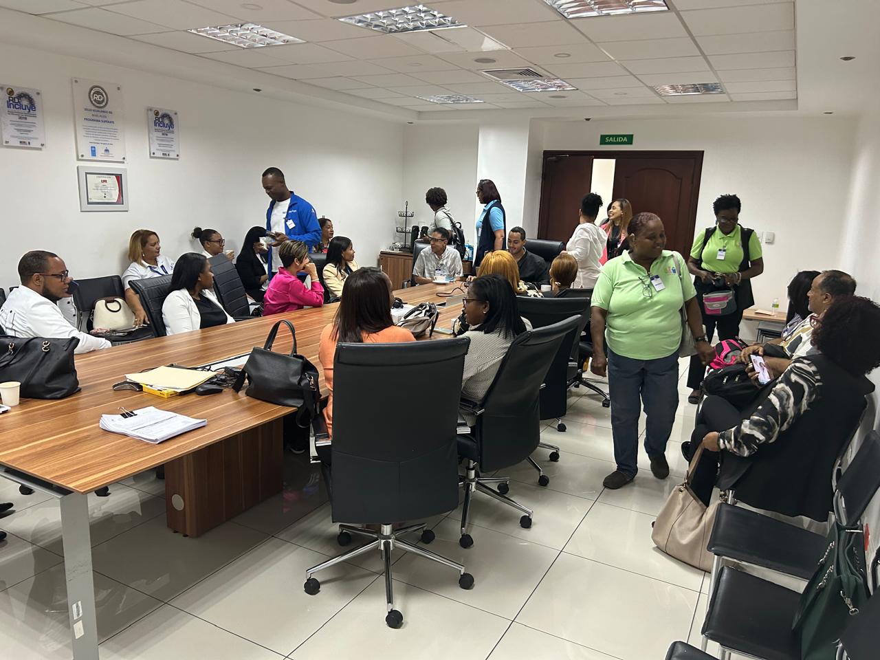 Gobierno activa segunda fase de atención a familias afectadas por tragedia Jet Set – El Nuevo ...