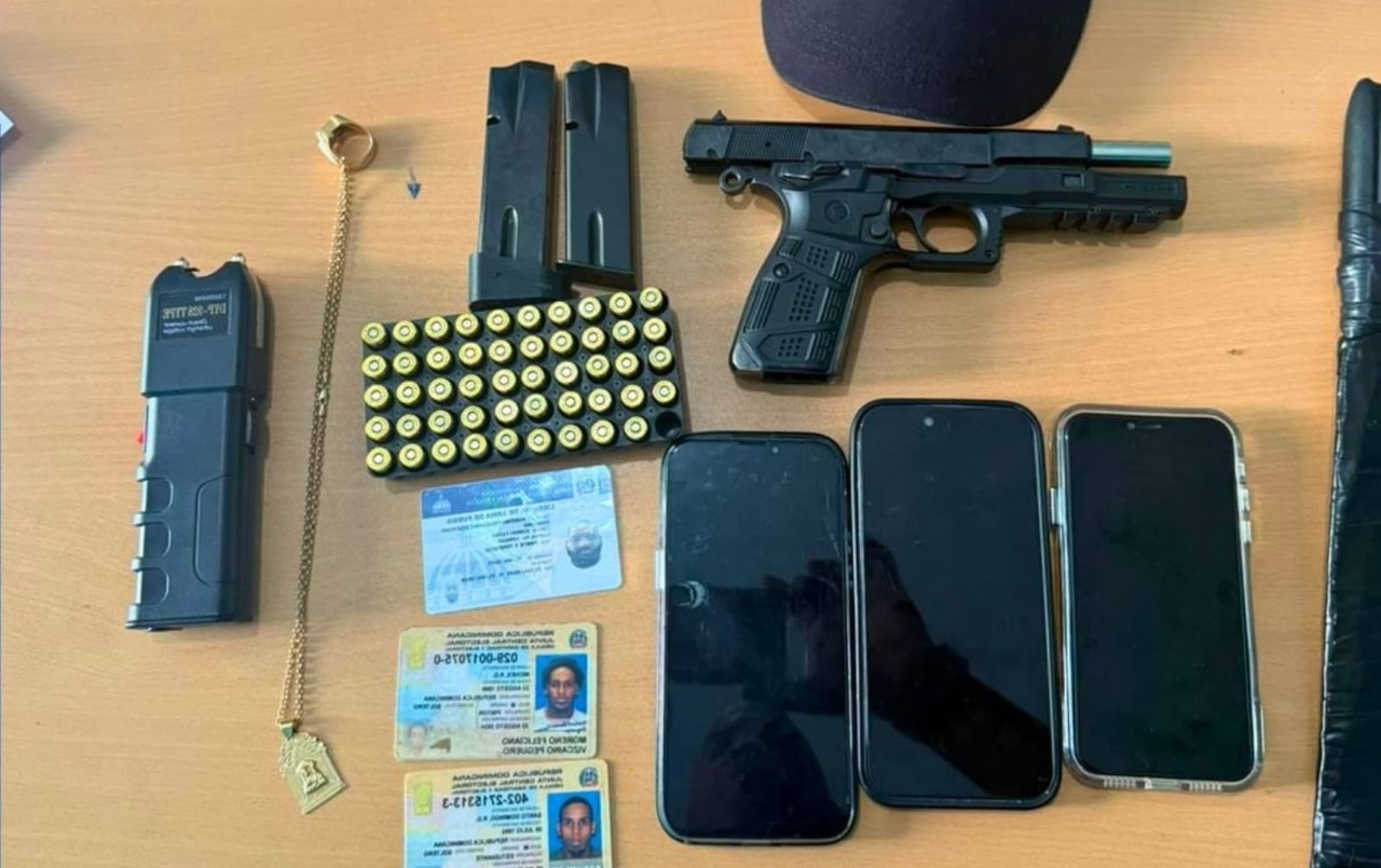 Detienen dos hombres por amenazar con arma de fuego a una mujer en El Seibo – El Nuevo Diario ...