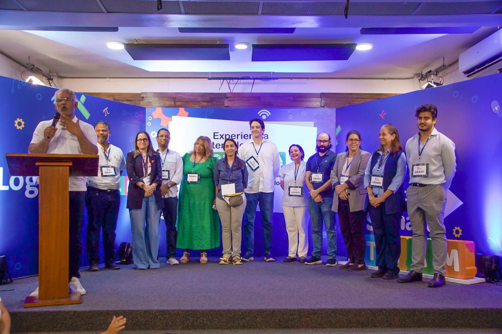 Ediciones Logos realiza exitosa competencia de robótica Experiencia ...