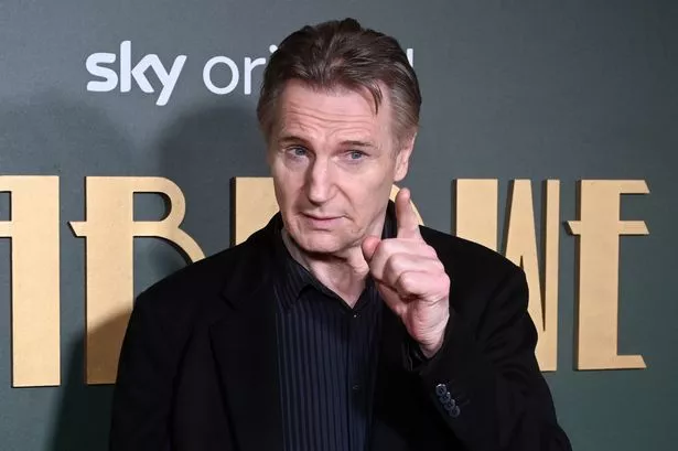 Hoy cumple 72 años de vida el actor Liam Neeson, el padre implacable ...