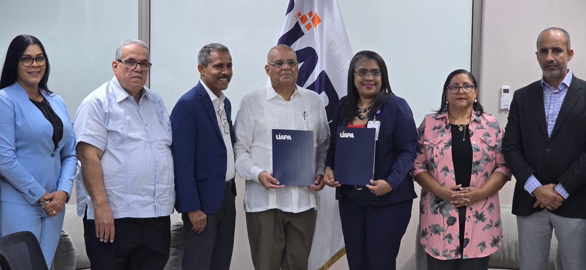 Digecac firma convenio con la UAPA para fortalecer programas sociales ...