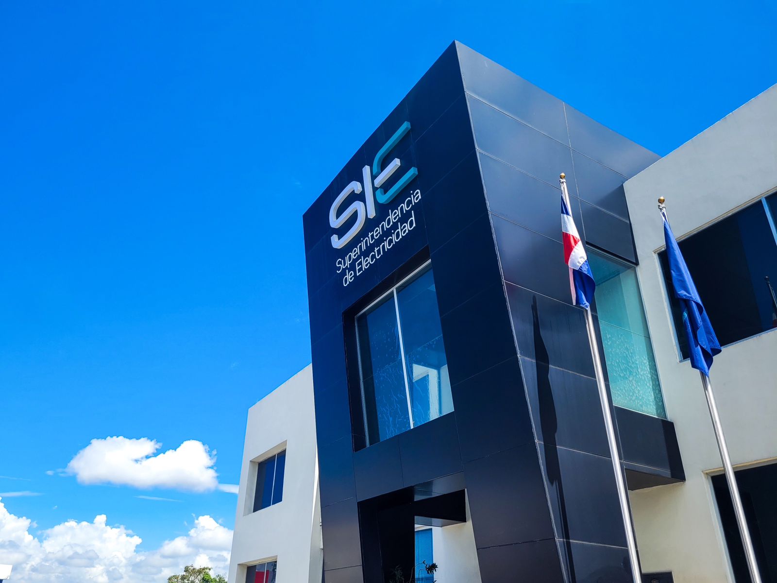 SIE actualiza el Reglamento Técnico para el alumbrado de las vías ...