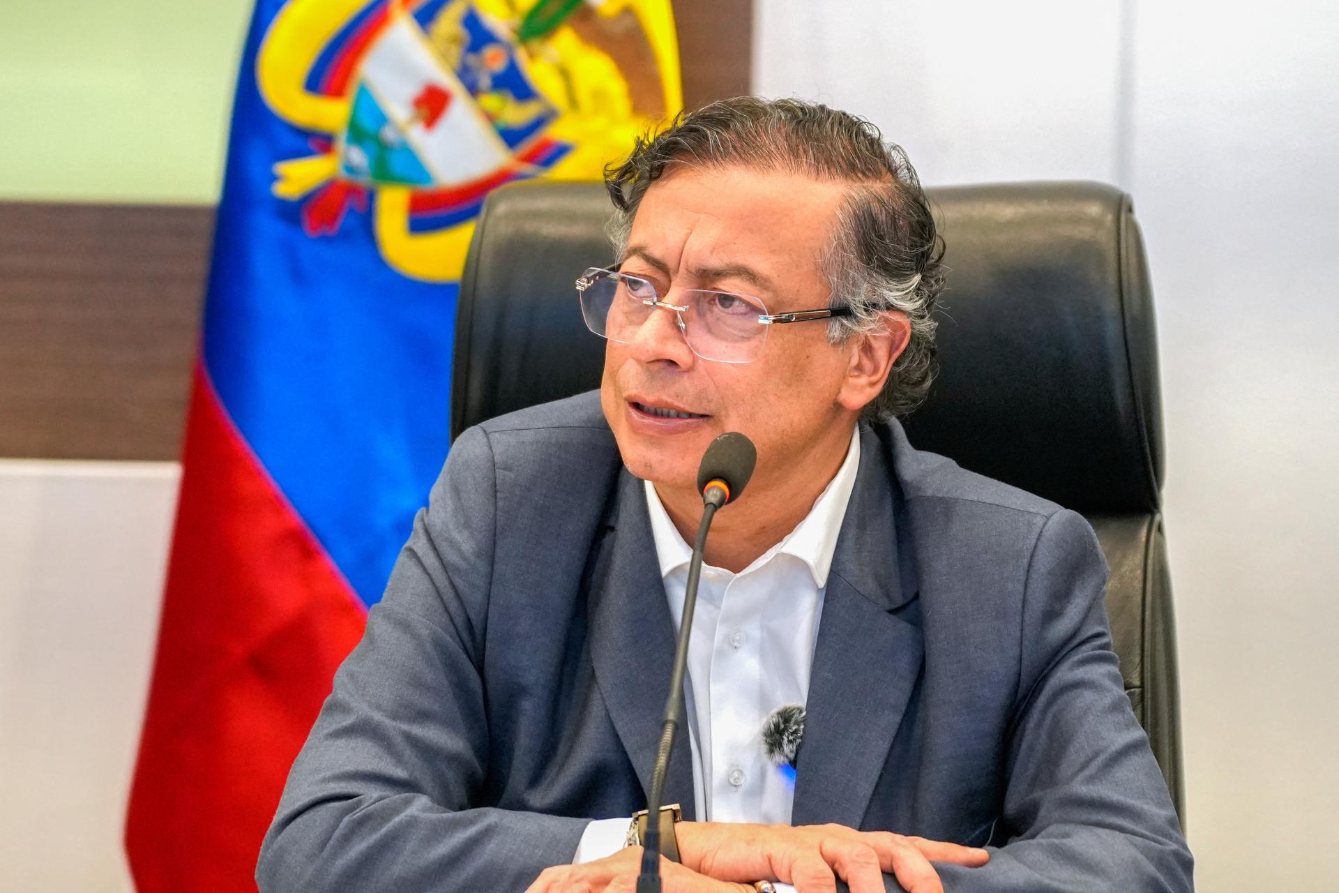 Petro denuncia penalmente a su excanciller por conspiración para sacarlo de la Presidencia – El ...