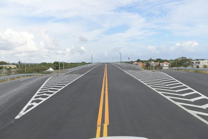 Expresidente del CODIA defiende inversión en construcción ...