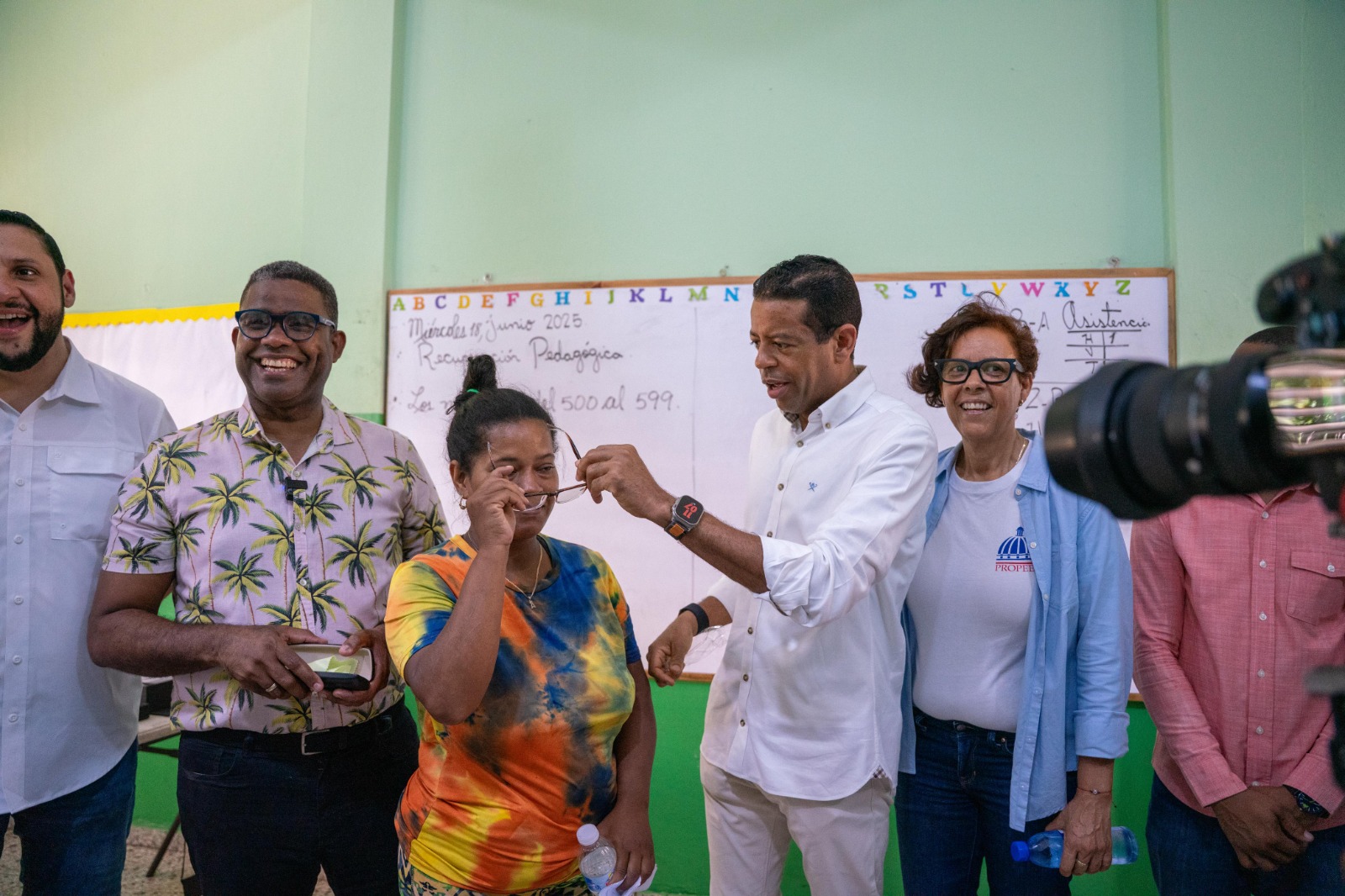 Propeep impacta con servicios sociales en San Carlos, Distrito Nacional ...