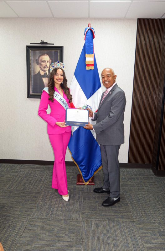 Miss Mundo Dominicana Mayra Delgado recibe cuatro reconocimientos en ...