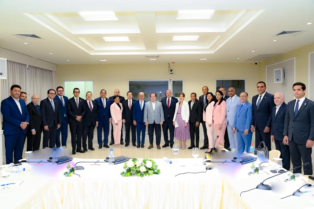 Gobierno presenta ante el Senado plan «Meta RD 2036» para duplicar PIB ...