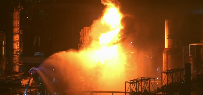 Incendio afecta refinería Chevron en El Segundo, California – El Nuevo ...