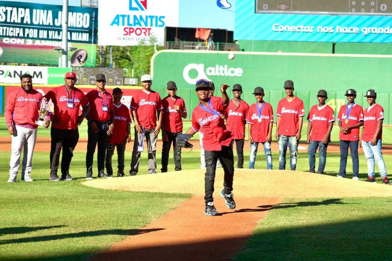 Leones rinden homenaje al equipo campeón de la Serie del Caribe Kids – El Nuevo Diario ...